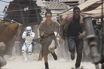 STAR WARS: THE FORCE AWAKENS Breaks Further Records - STARBURST Magazine