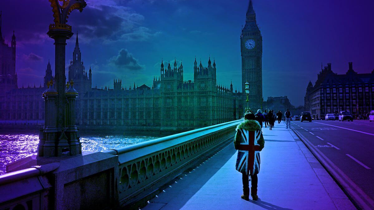 FIRST WORLD PROBLEMS (DANGEROUS VISIONS) - STARBURST Magazine