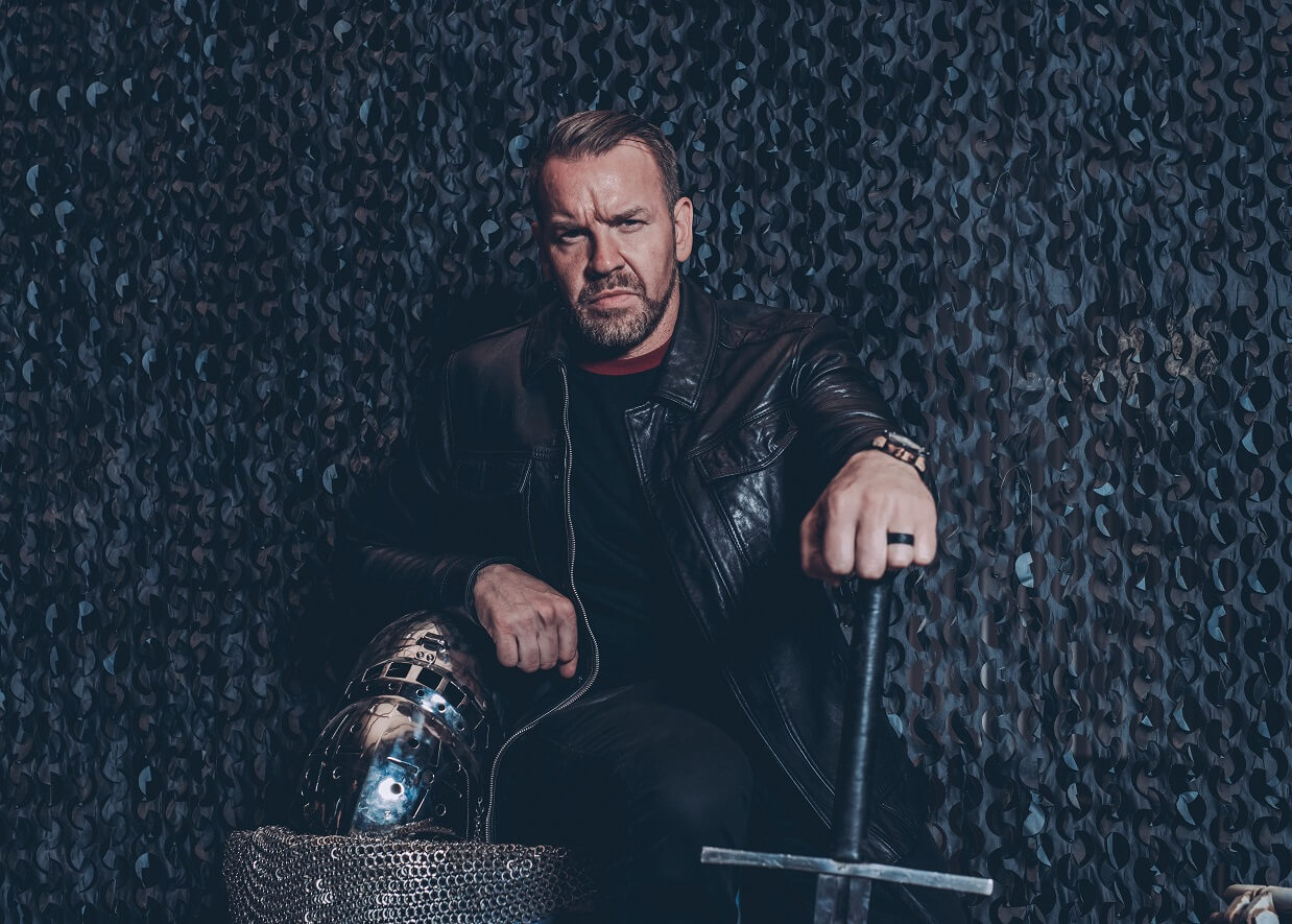 Jay Reso | KNIGHT FIGHT - STARBURST Magazine