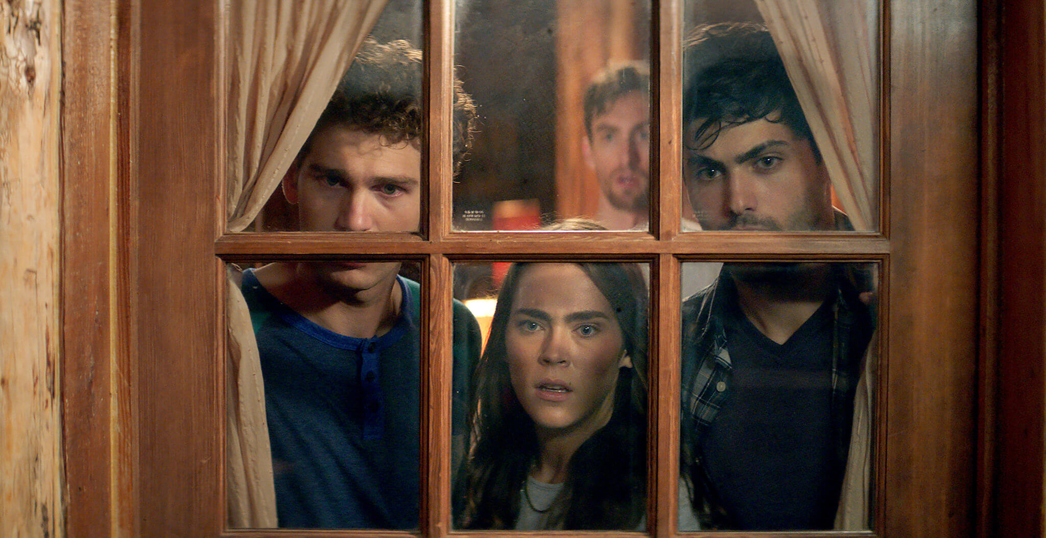 cabin-fever-2016-5 - STARBURST Magazine