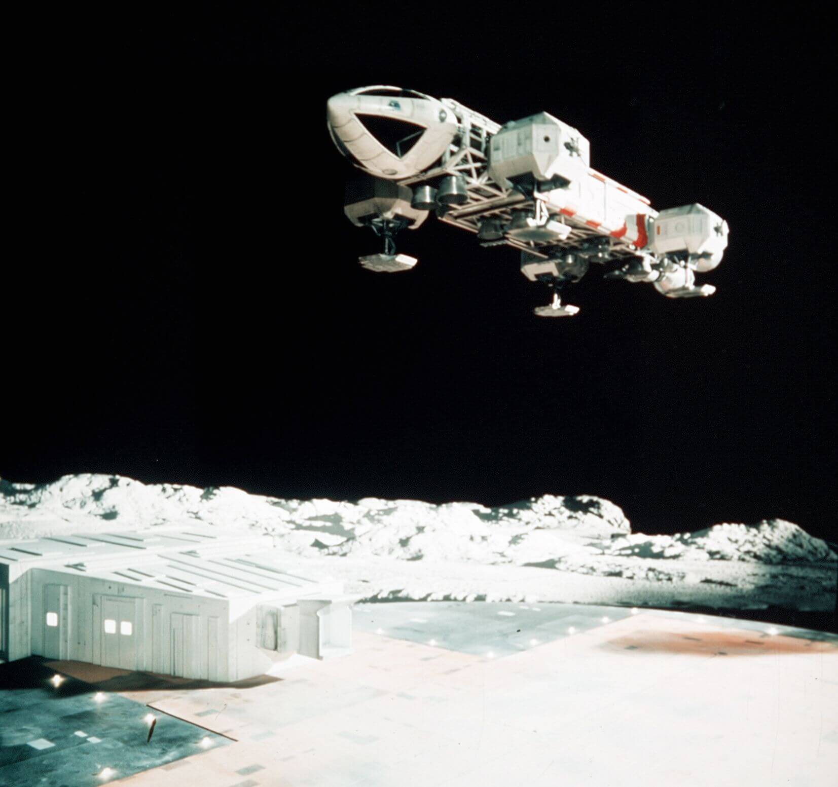 space1999 1 - STARBURST Magazine