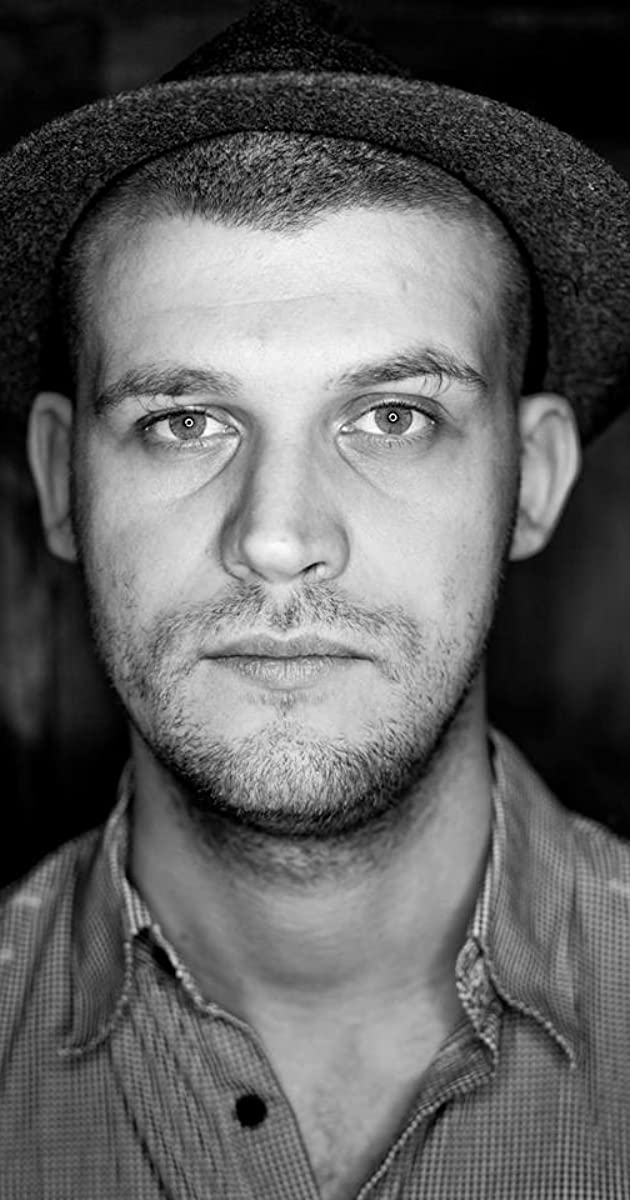 Stefan Wesolowski | WOLF - STARBURST Magazine