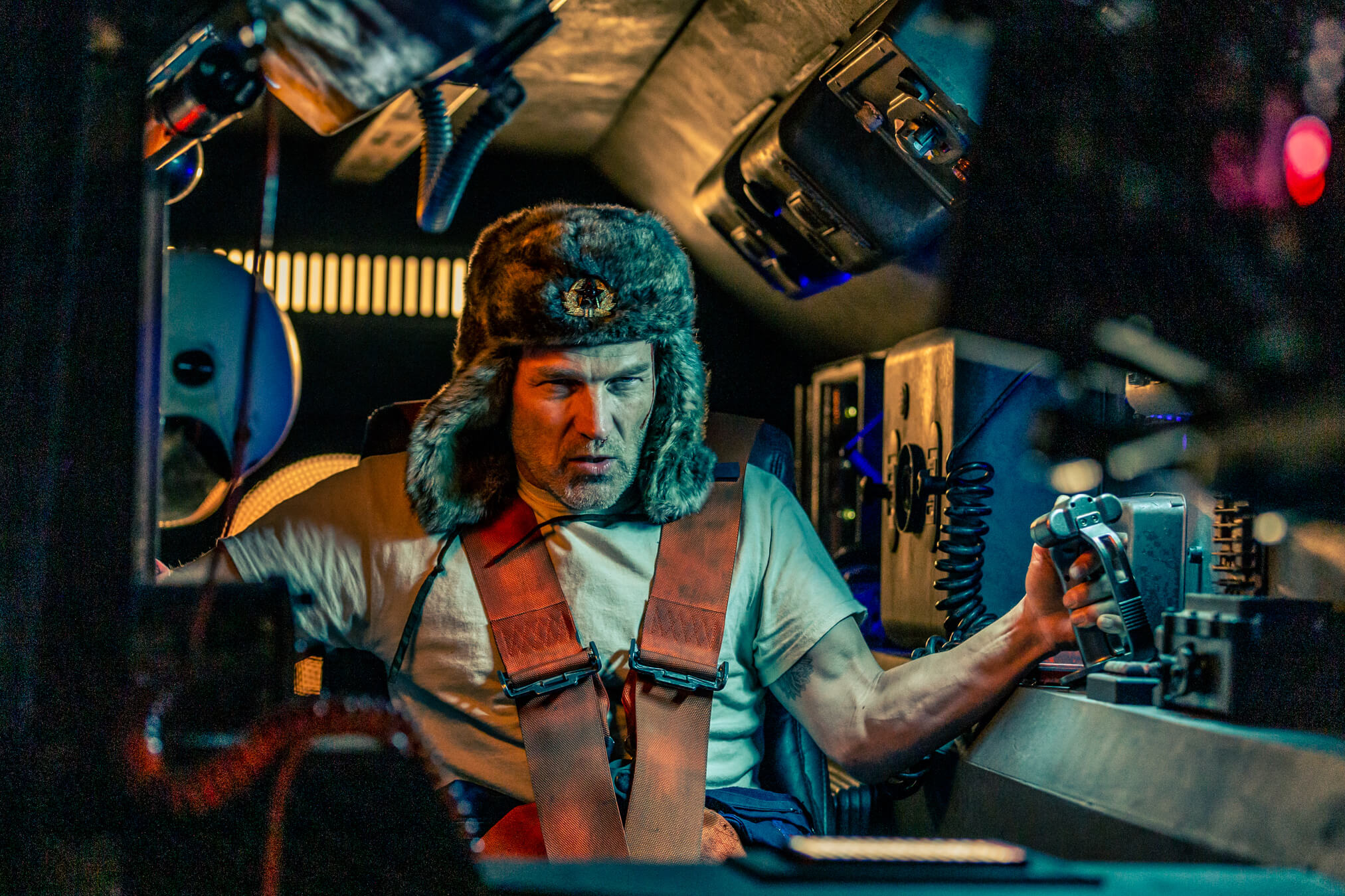 On the Set of G-LOC - STARBURST Magazine