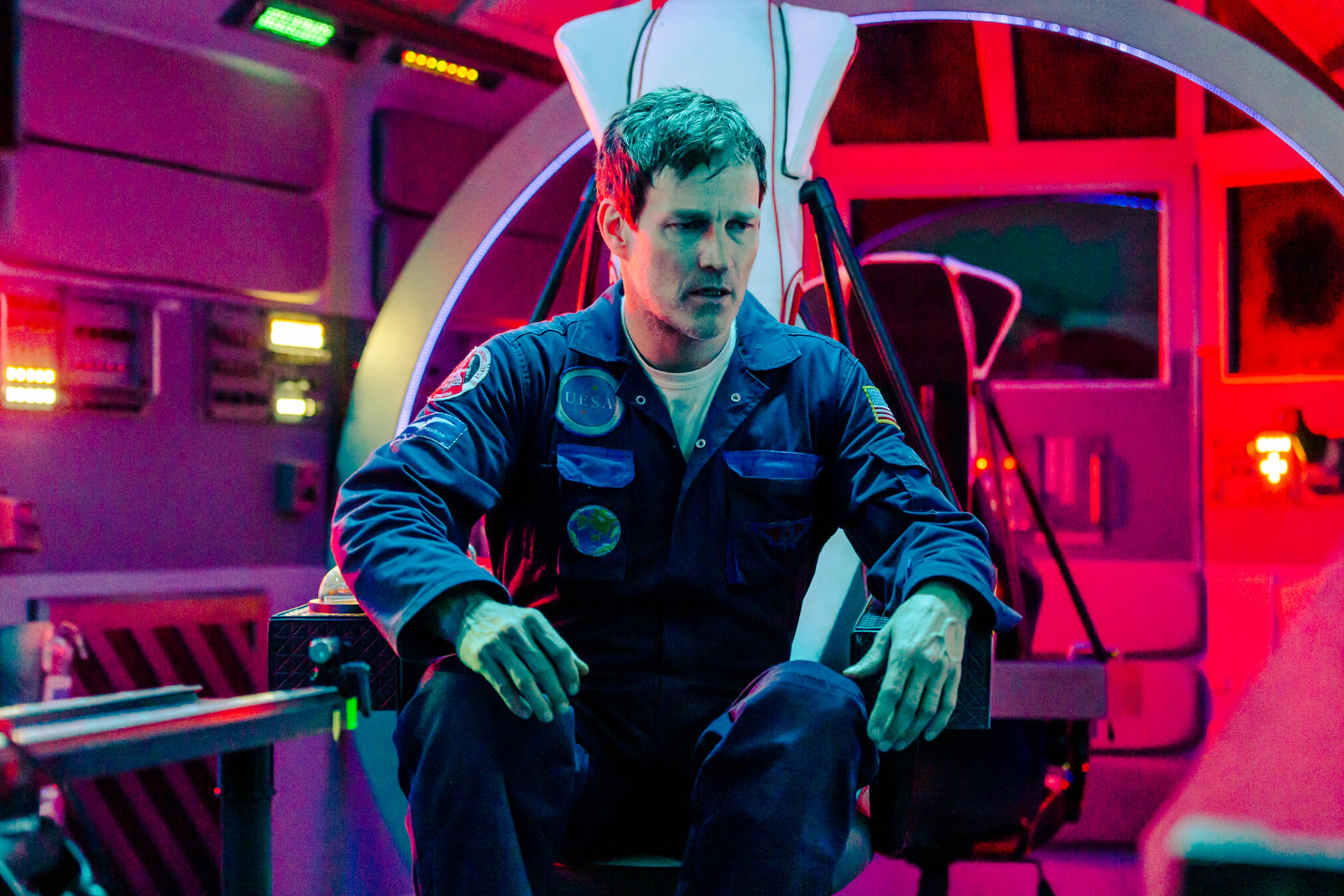 On the Set of G-LOC - STARBURST Magazine