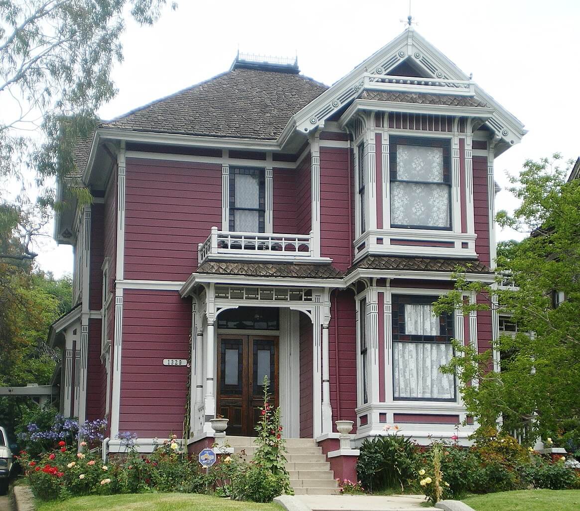 Famous Movie Houses 60 Photos - Moonagedaydream.film