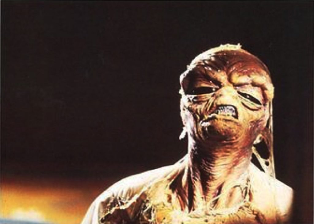 STRANGE INVADERS (1983) - STARBURST Magazine