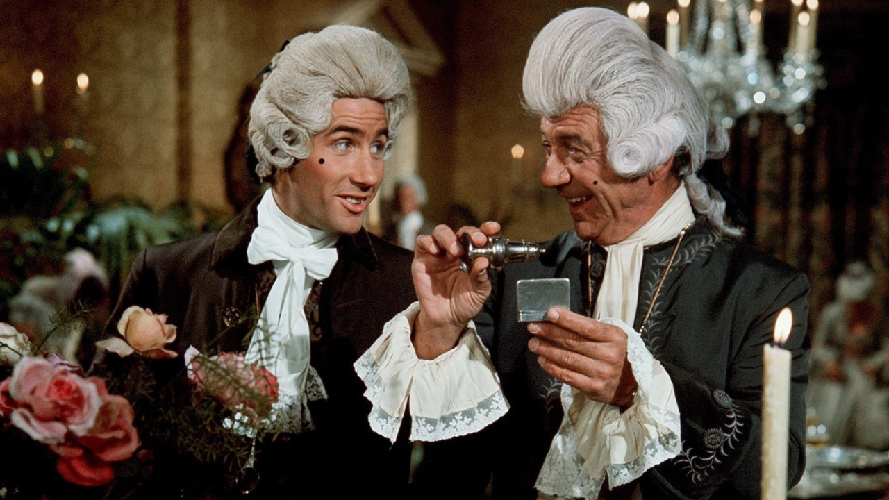 CARRY ON COLLECTION 4 - STARBURST Magazine